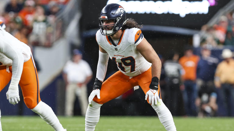 Alex Singleton: It's crazy not to have goal of being best Broncos defense