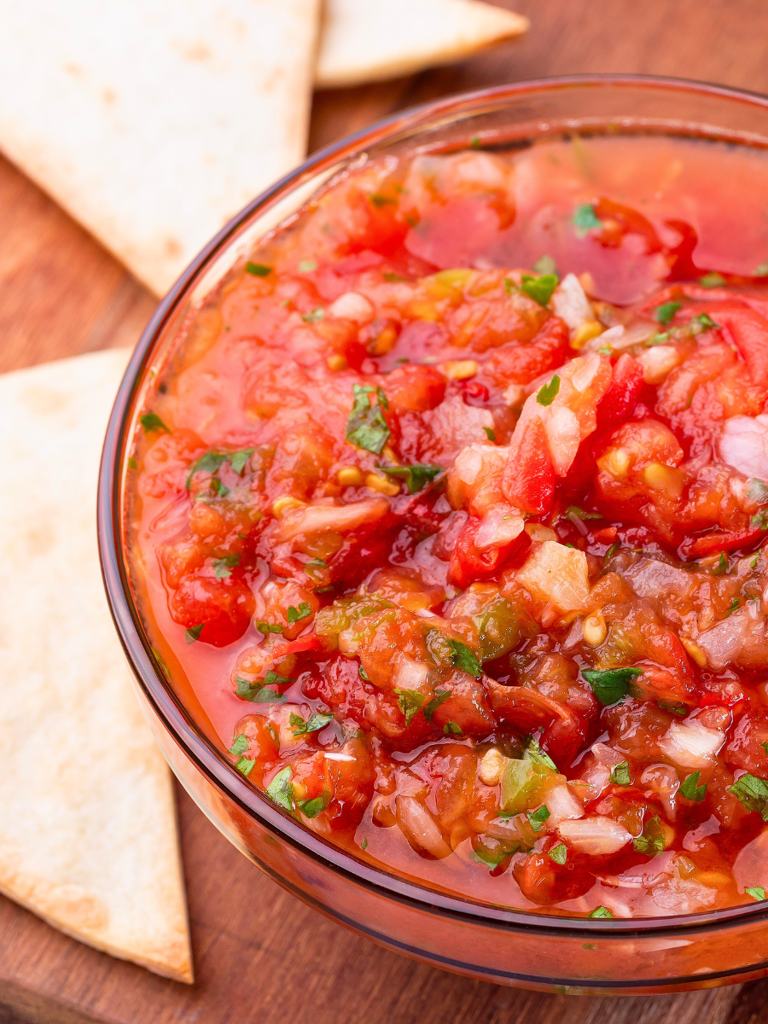 Fresh Homemade Salsa That Tastes Just Like a Restaurant