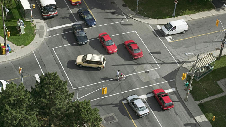 Here’s a way to save lives, curb traffic jams and make commutes faster ...