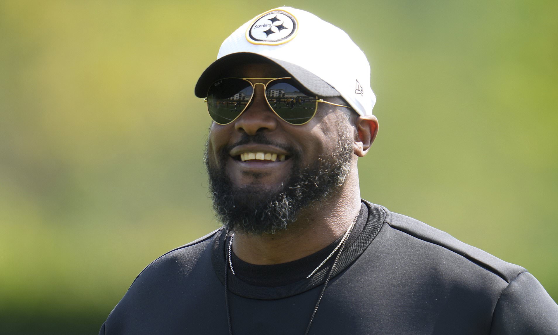 NFL defensive star traded to Pittsburgh Steelers in blockbuster move