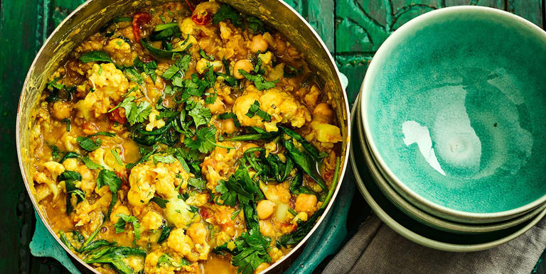 When you don't know what to cook, make this lentil, chickpea and ...