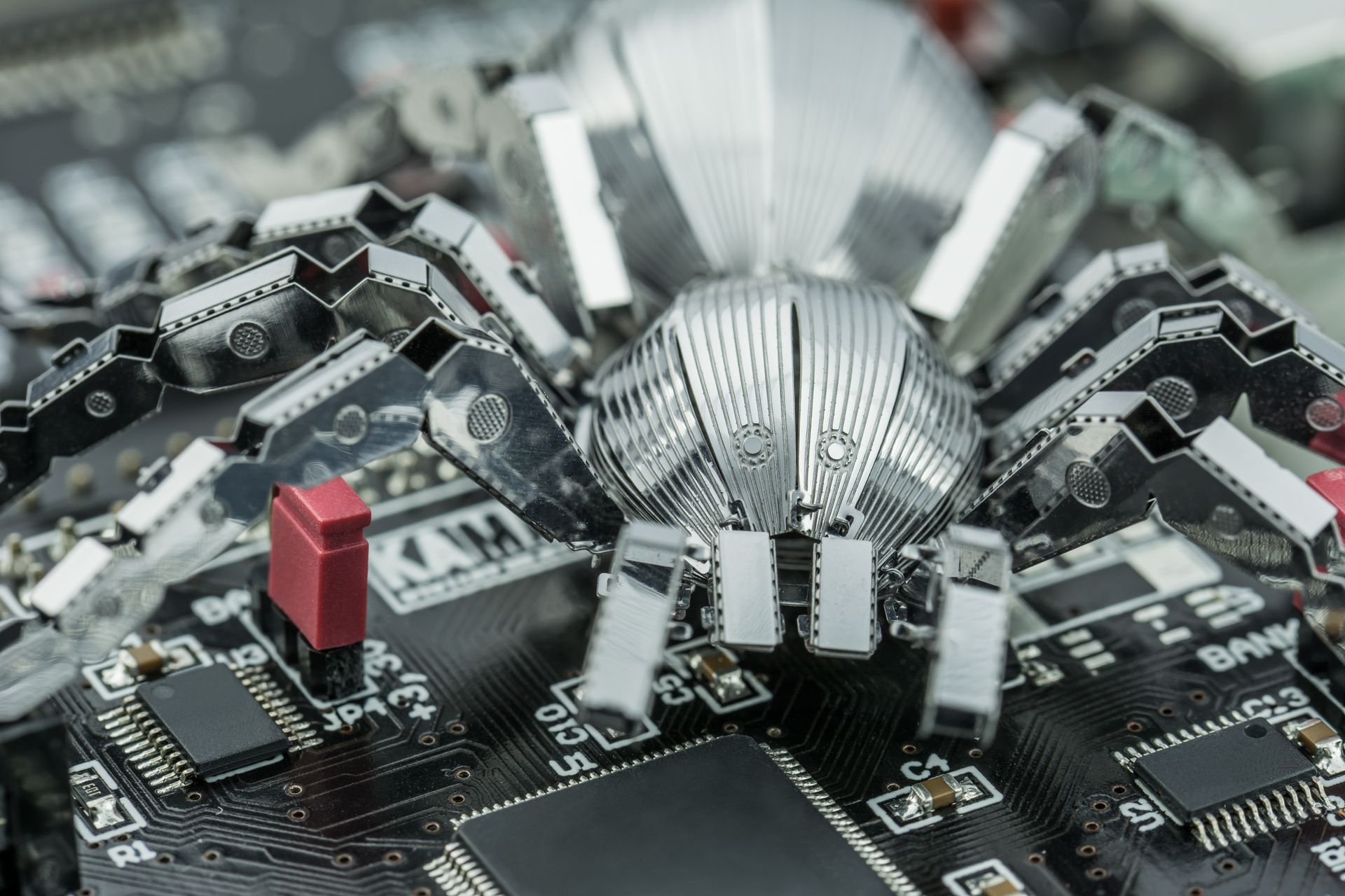 FBI warns Scattered Spider hackers are now going after airlines