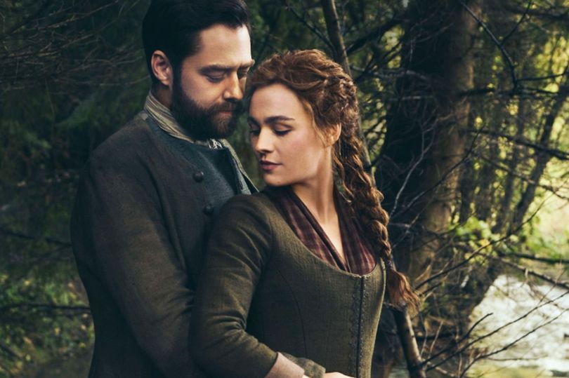 Outlander star leaves fans 'scared' as she details car crash that left ...