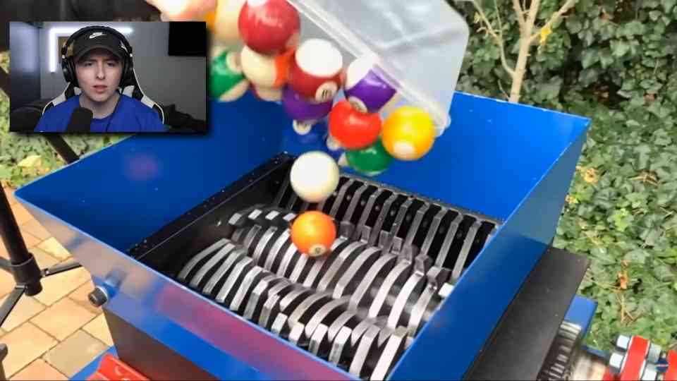 The Hardest Objects Vs. A Shredder!