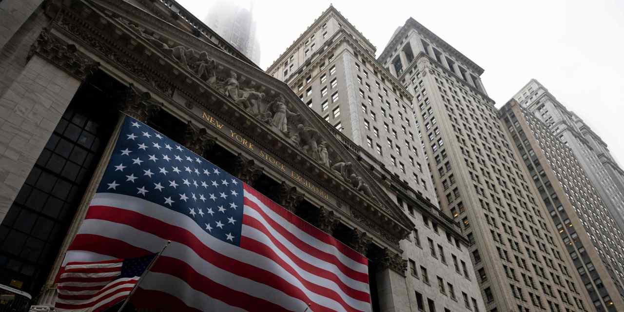 Stocks are sinking, and these 4 charts suggest a deeper drop might be just getting started