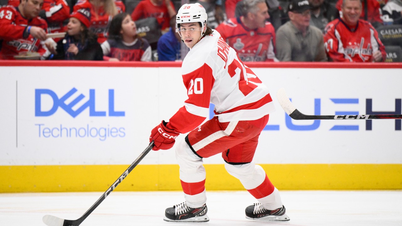 Red Wings sign Johansson to two-year contract extension