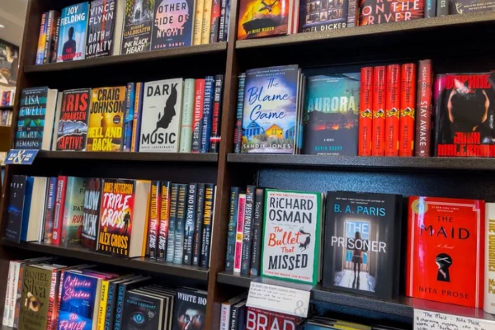 15 Family Book Collection Building Tips
