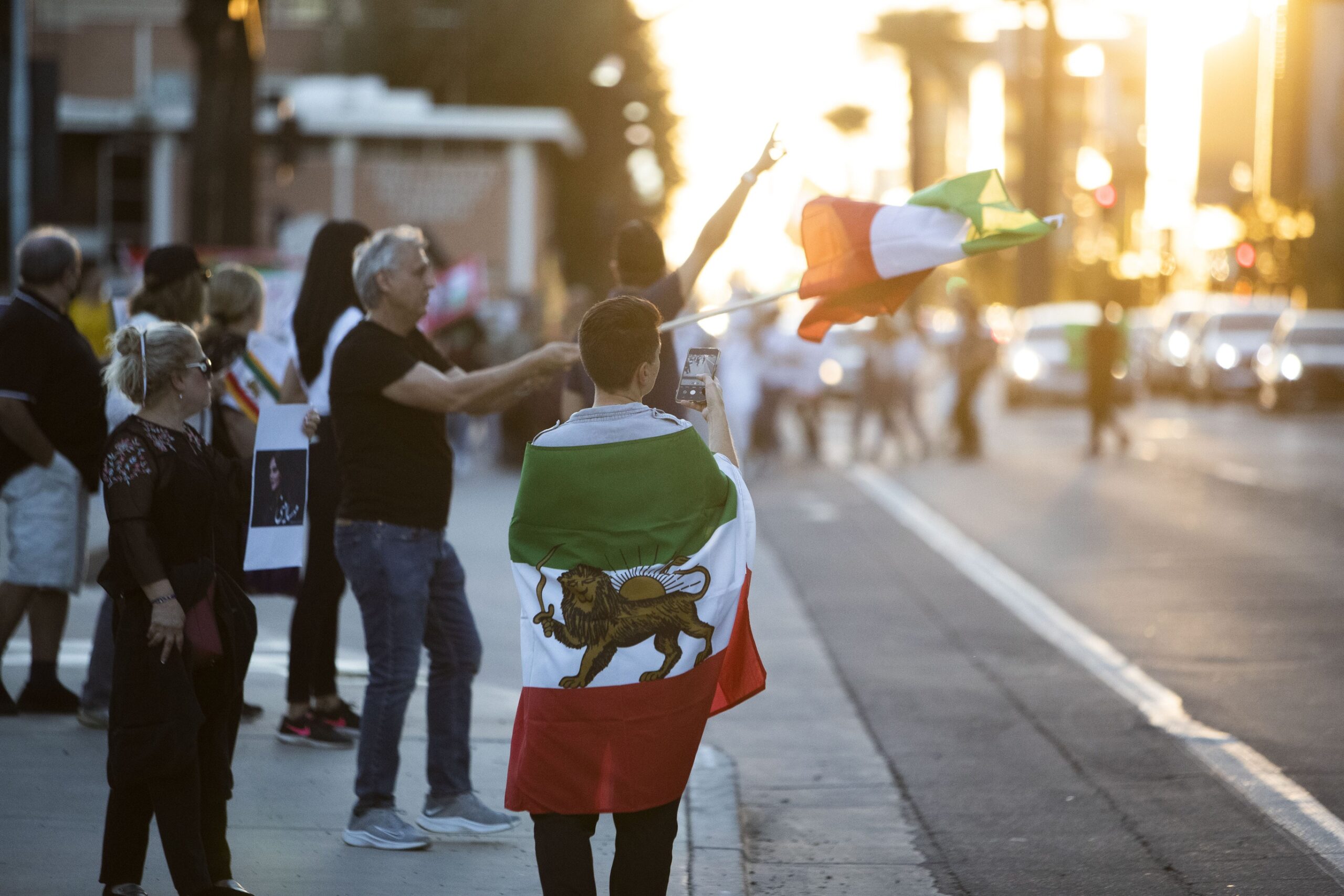 FBI targets Iranian 'sleeper cells' as tensions rise