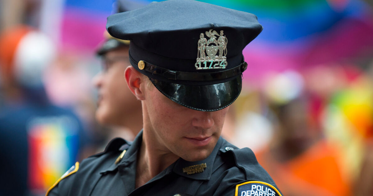 LGBTQ+ police officers protest Pride in NYC because they weren’t ...
