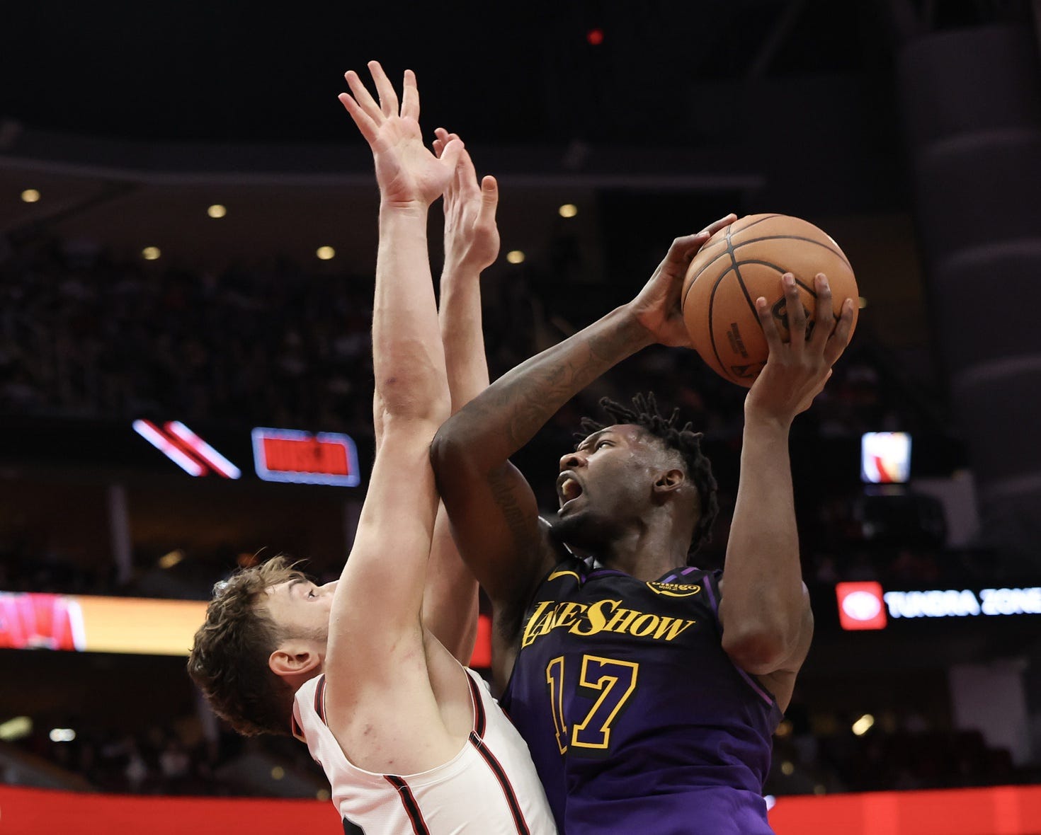 Rockets agree to four-year, $53 million deal with Dorian Finney-Smith