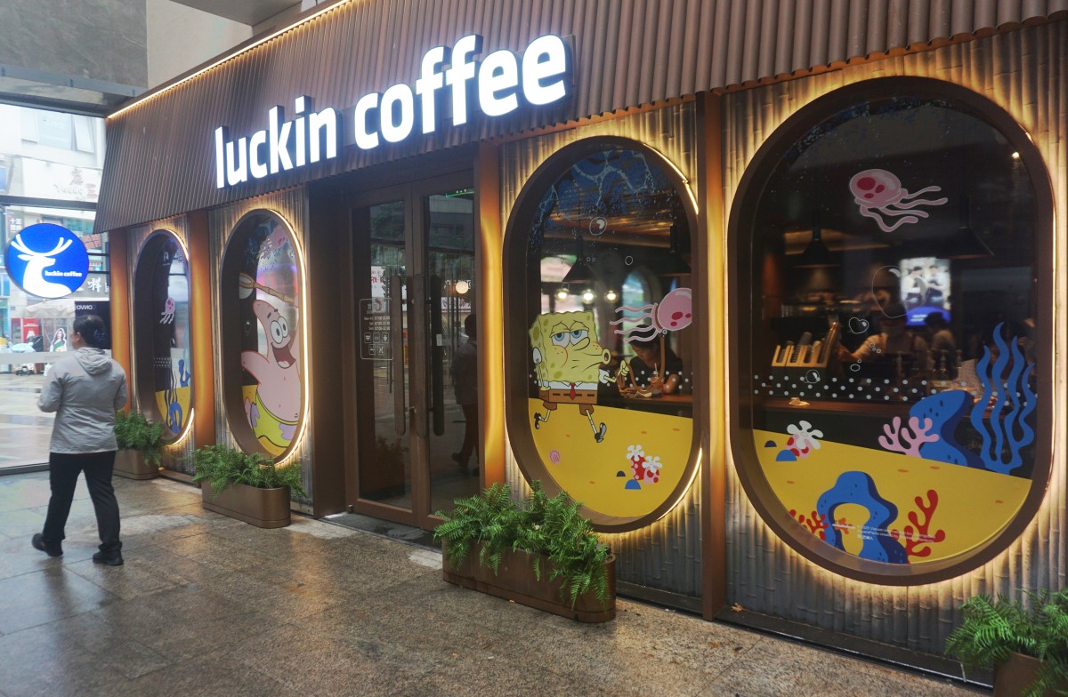 Major Starbucks Competitor Luckin Opens First Locations in U.S.