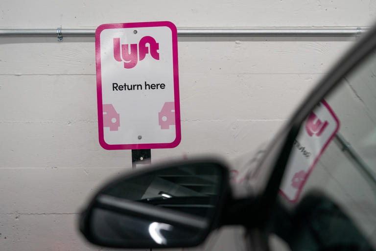 Lyft expands its rewards program for personal and business riders