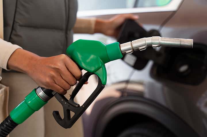 Petrol, Diesel Prices Remain Unchanged On July 1— Here's How Much You ...