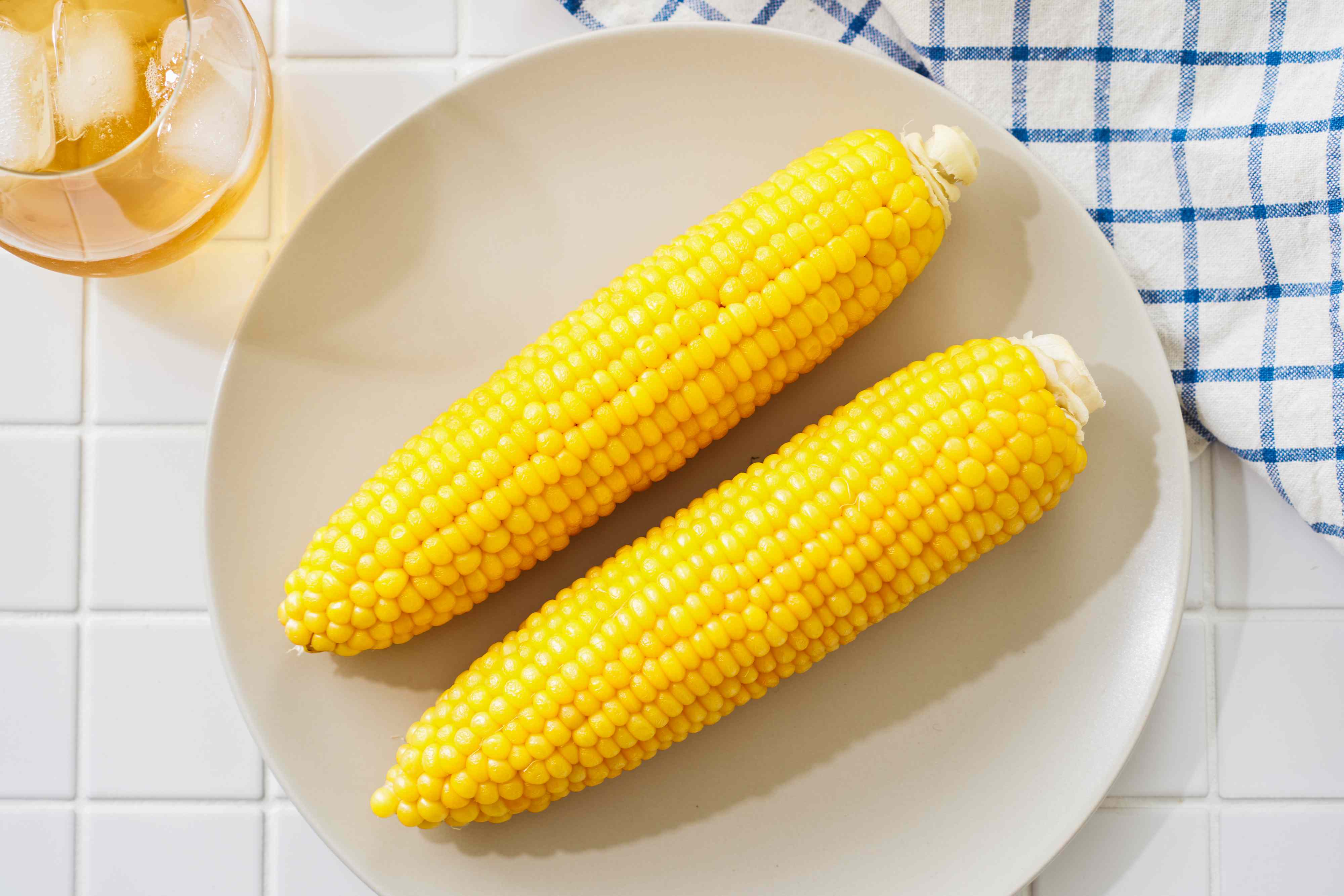 We Asked 4 Chefs the Best Way to Cook Corn on the Cob — They All Said ...