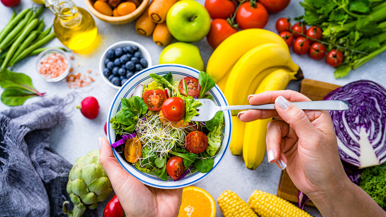 Weight Loss Tips: Simple food choices to help you stay lean without ...