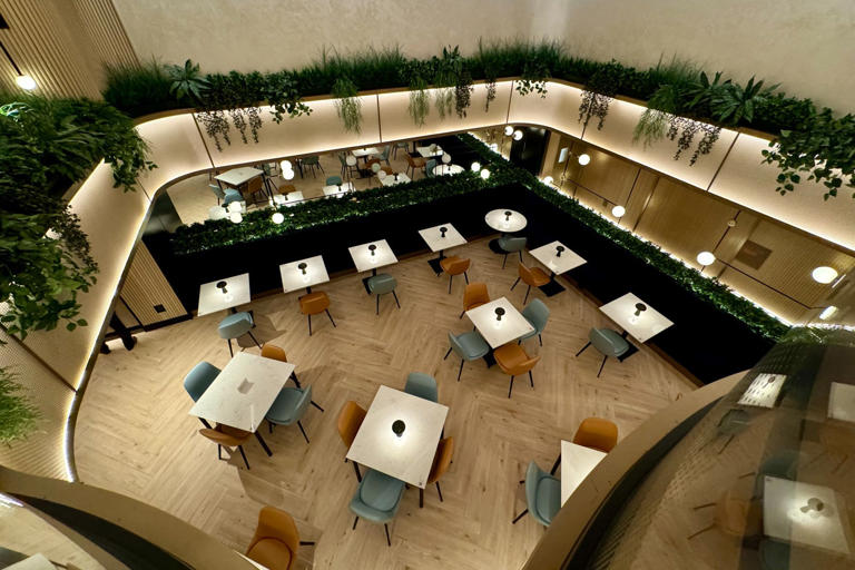 How to choose a credit card for airport lounge access