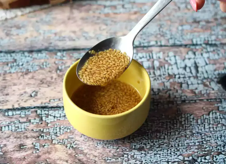 How to prepare flax egg: the perfect vegan substitute for eggs