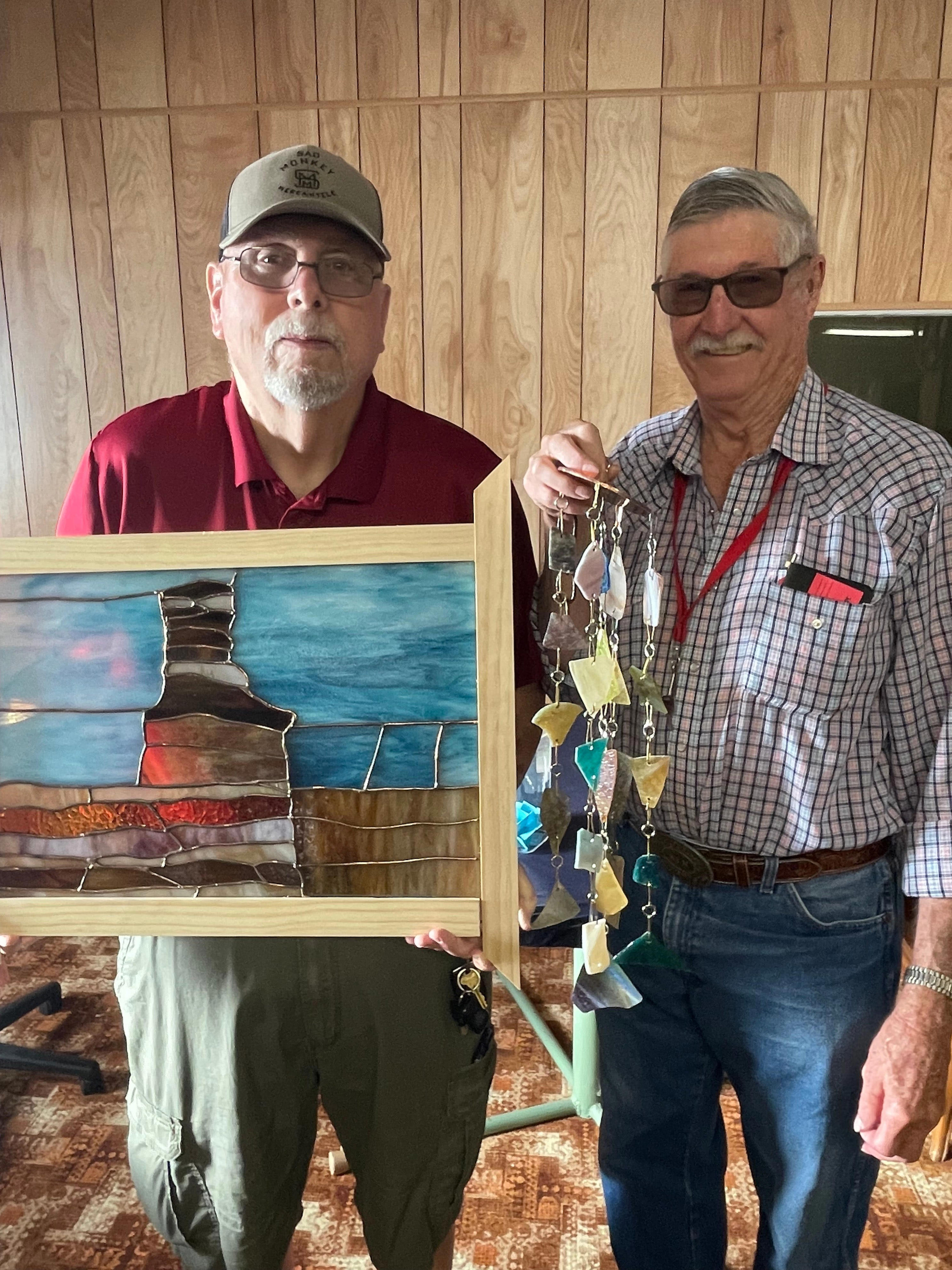 Art made from storm-shattered glass sold during Canyon center's fundraiser