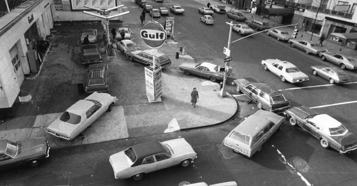 15 Vintage Photos of the 1970s Oil Crisis