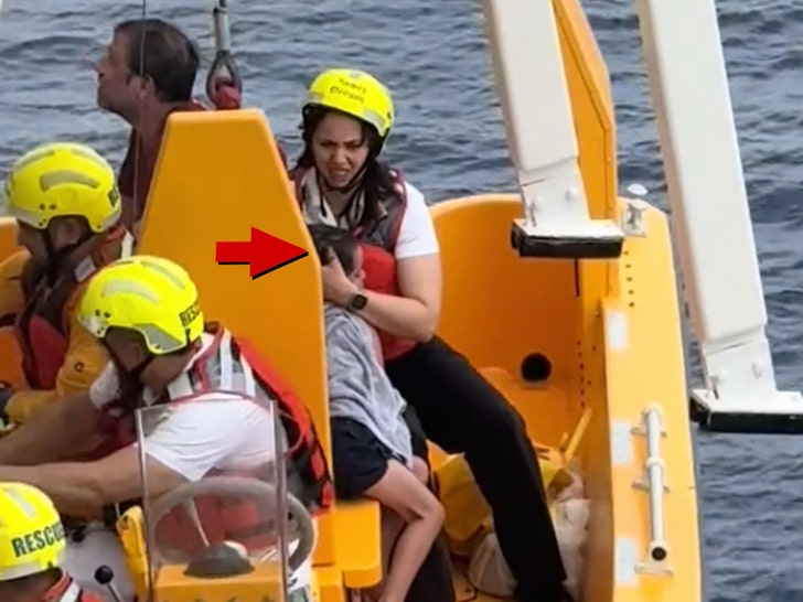Dad Jumps From Disney Ship to Save Young Daughter, Ocean Rescue on Cam