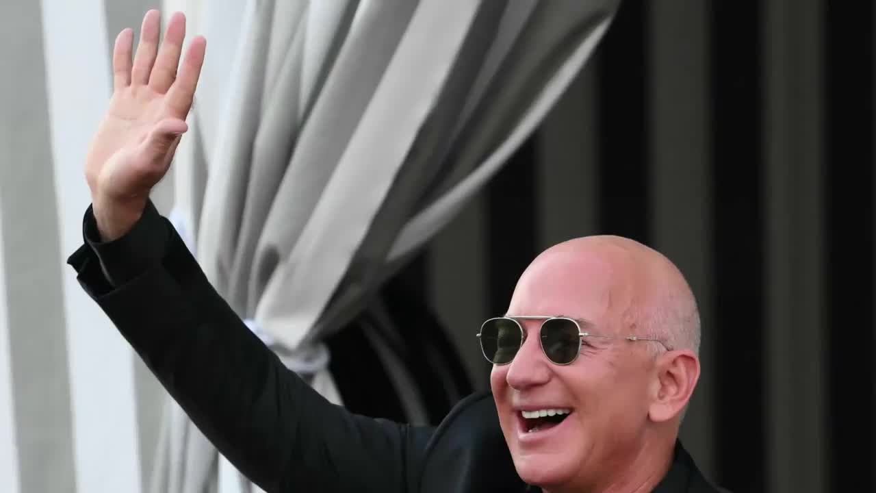Does Jeff Bezos Have an Adopted Daughter From China? Meet His Four ...