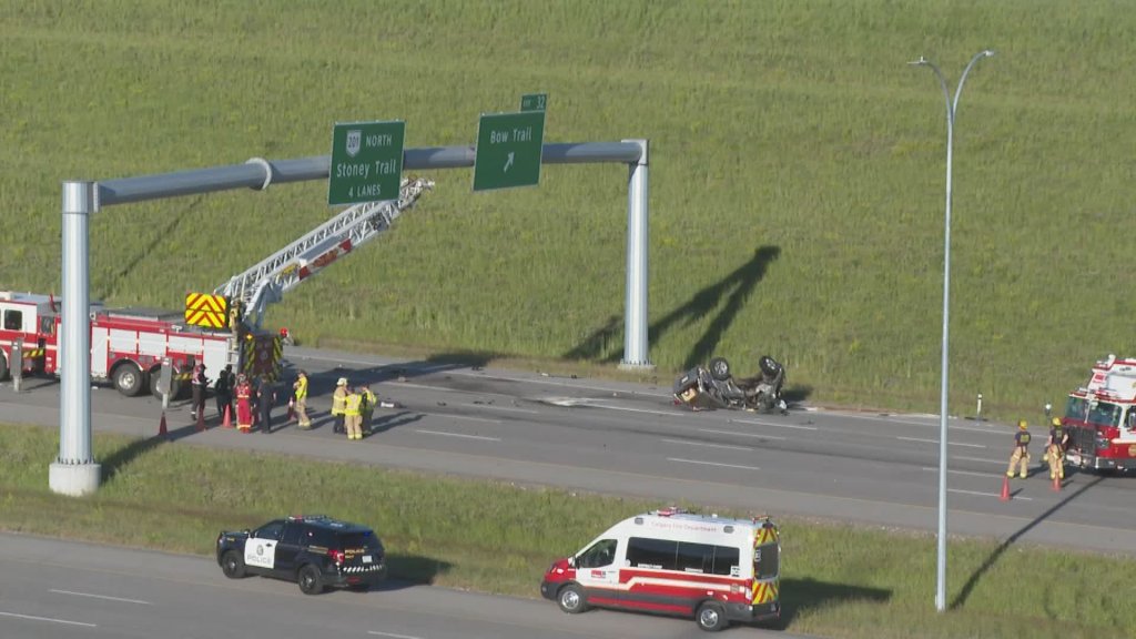 Speed believed to be a factor in 2 fatal weekend crashes in Calgary