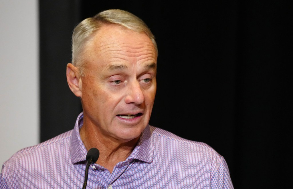Manfred, MLB Owners Pitch Directly to Players Ahead of CBA Expiration