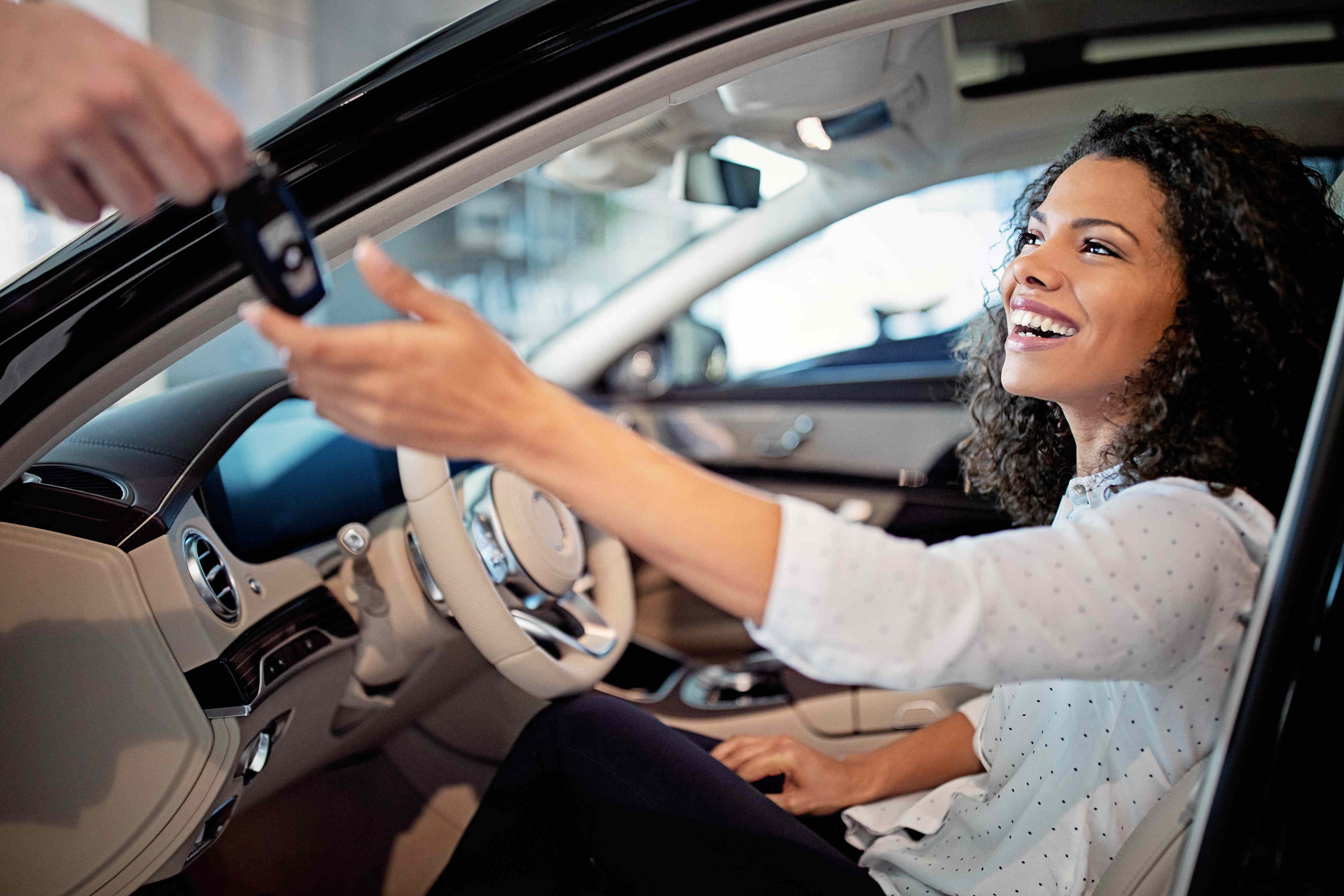 How Auto Loan Pre-Approval Helps You Negotiate Car Prices and Save Money