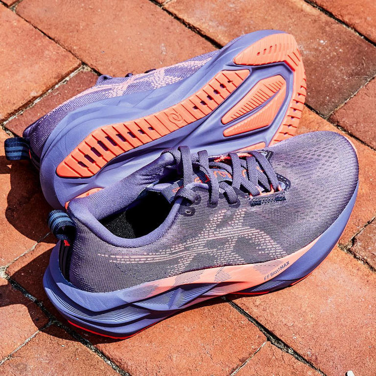 Stop foot cramping with these 7 top-rated running shoes for wide feet