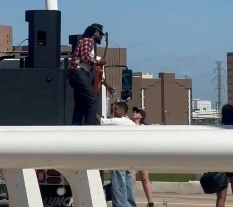 Texas landmark takes center stage in Shaboozey's latest music video