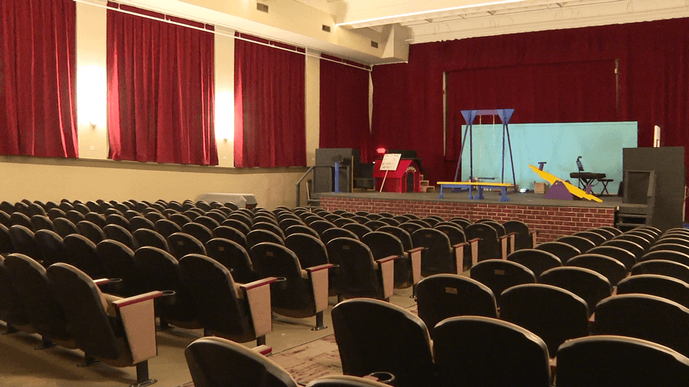 Elizabethton leaders reveal renovated Bonnie Kate Theater interior