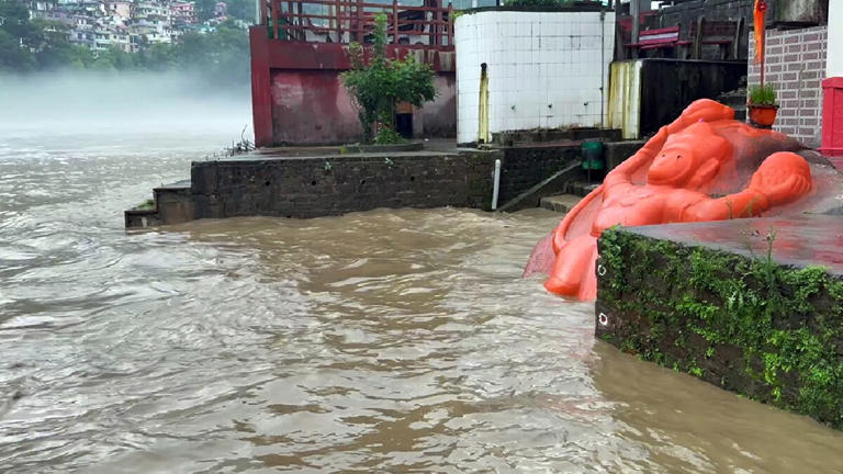Beas River Floods In Mandi, Himachal Pradesh; IMD Issues Red Alert After Heavy Rain