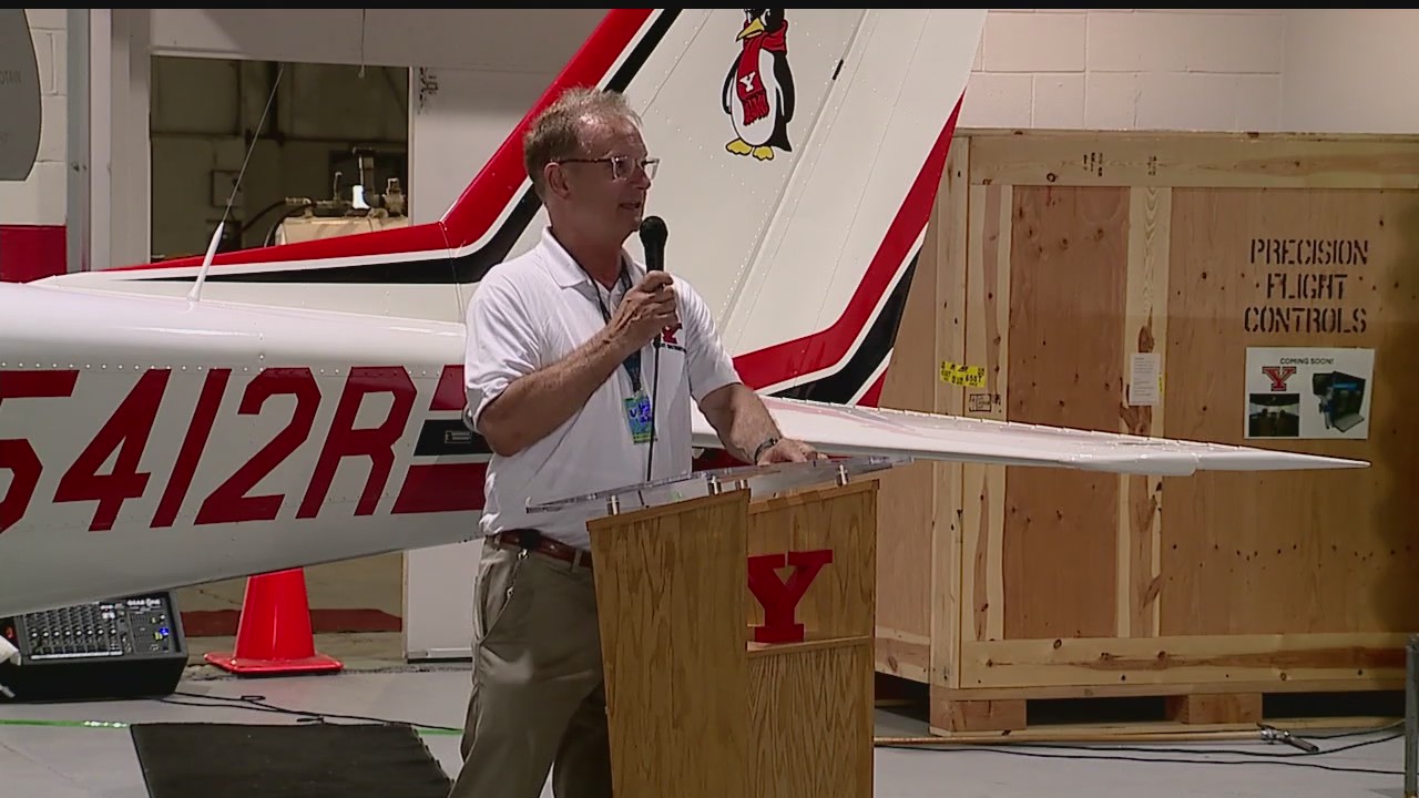 Pilot of downed plane served as former prosecutor