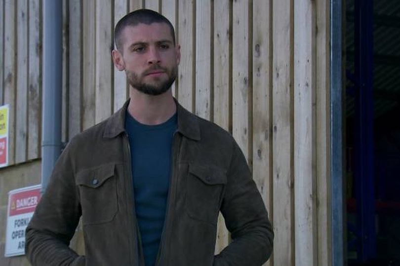 Emmerdale star says 'it gets crazy' as character makes surprise return ...