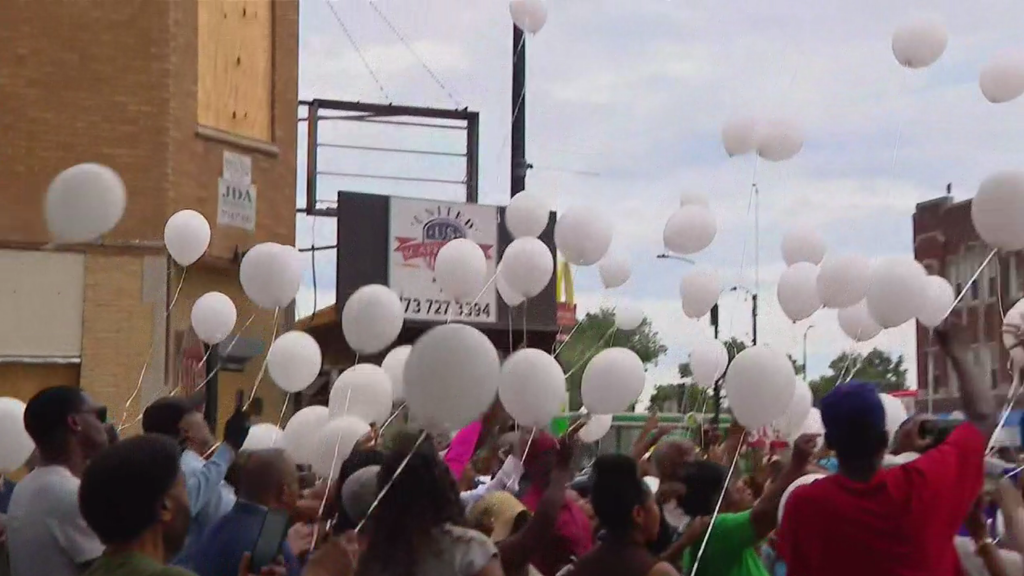Balloon release, prayer ceremony held for victims of deadly West Side ...