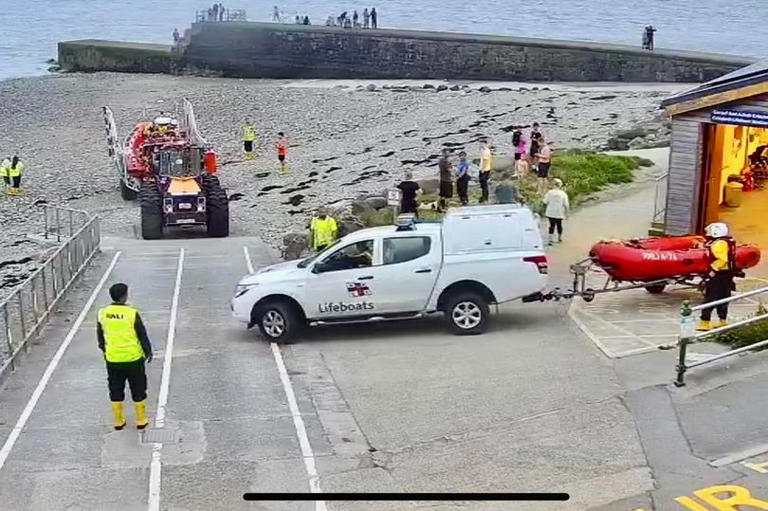 Major rescue launched of 'tombstoning' teens near castle