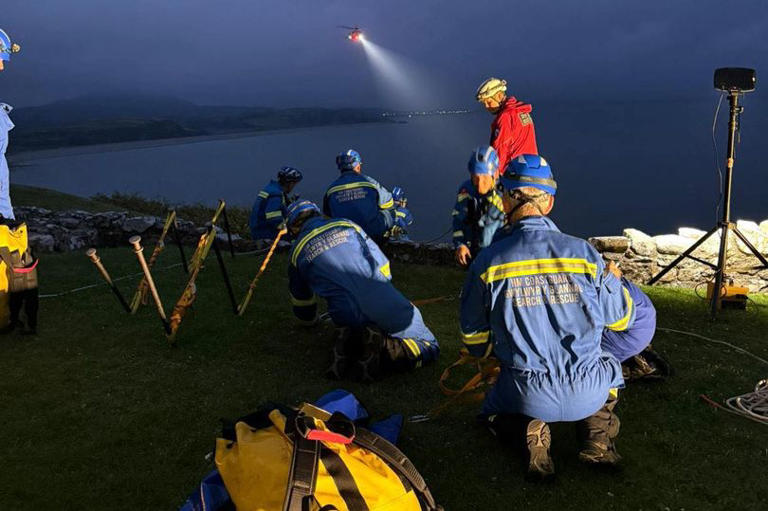 Major rescue launched of 'tombstoning' teens near castle