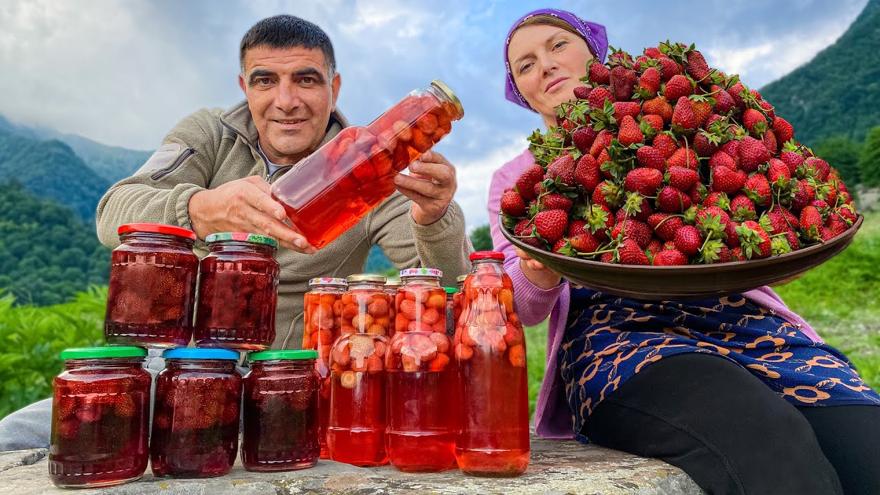 Strawberry Feast: Jam, Pie, and Juice from 15kg of Fruit