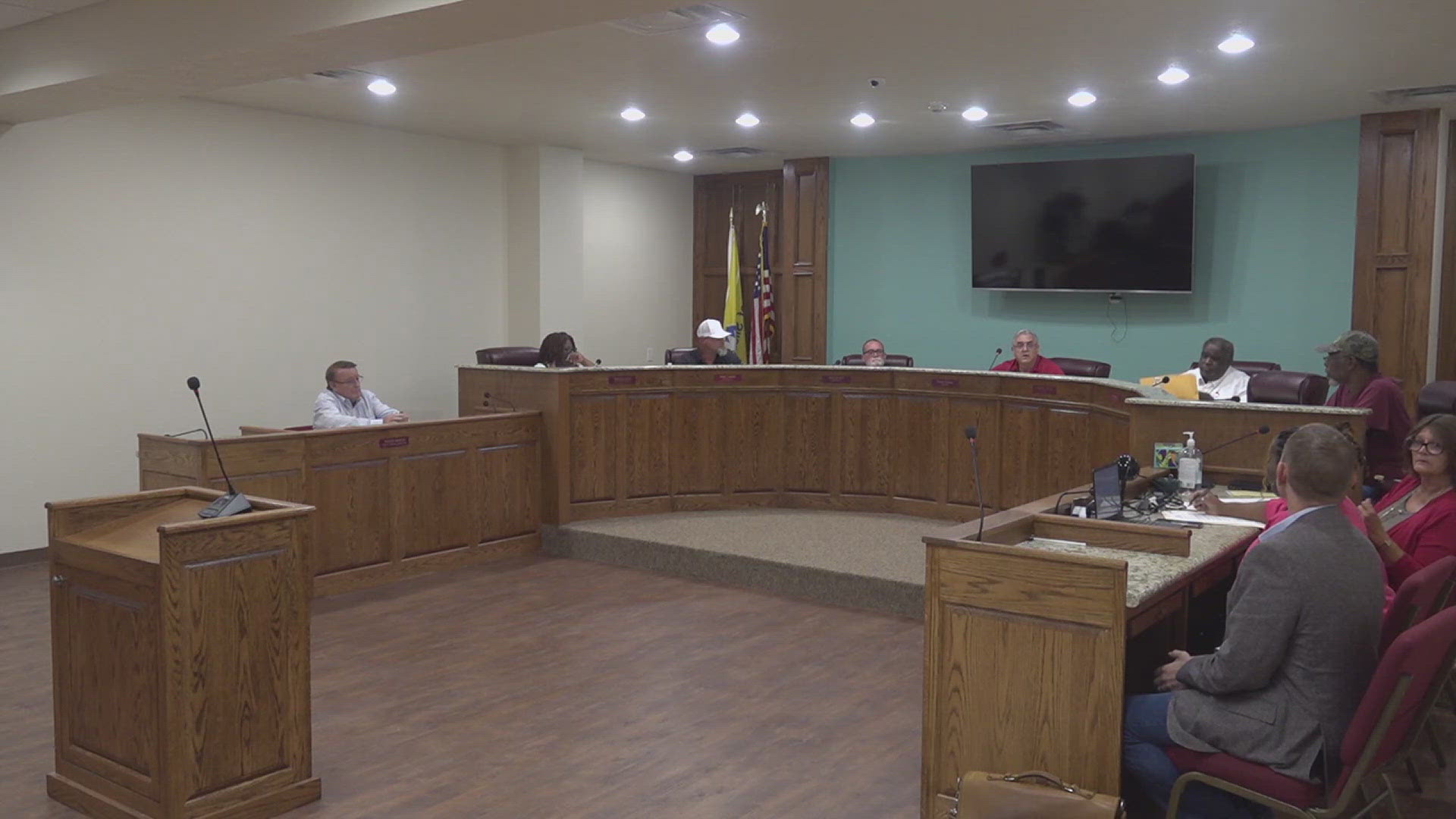 No decision made by Silsbee council on police chief's fate after arrest