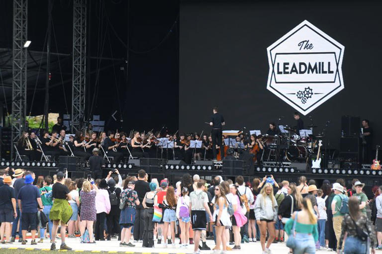 Tramlines Festival 2025 set times, banned items, travel info, car ...