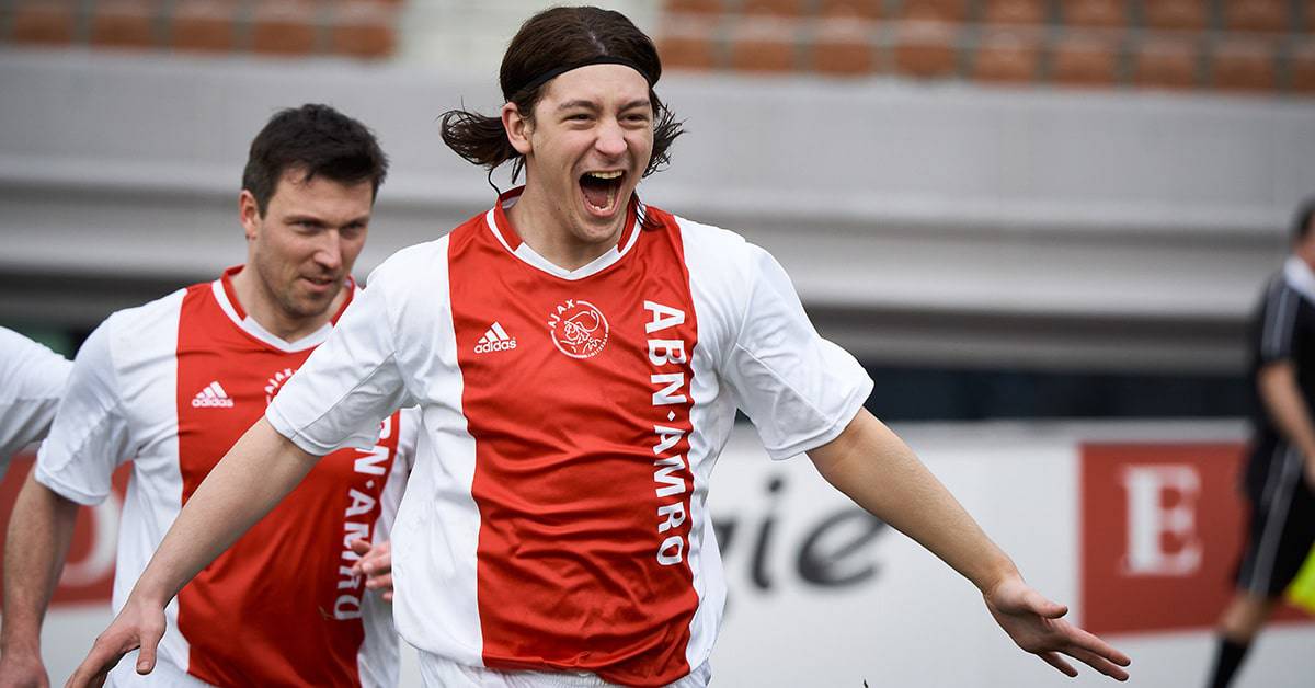 Kohun keskelle joutuneesta jalkapallotähti Zlatanista tuli juuri leffa ...