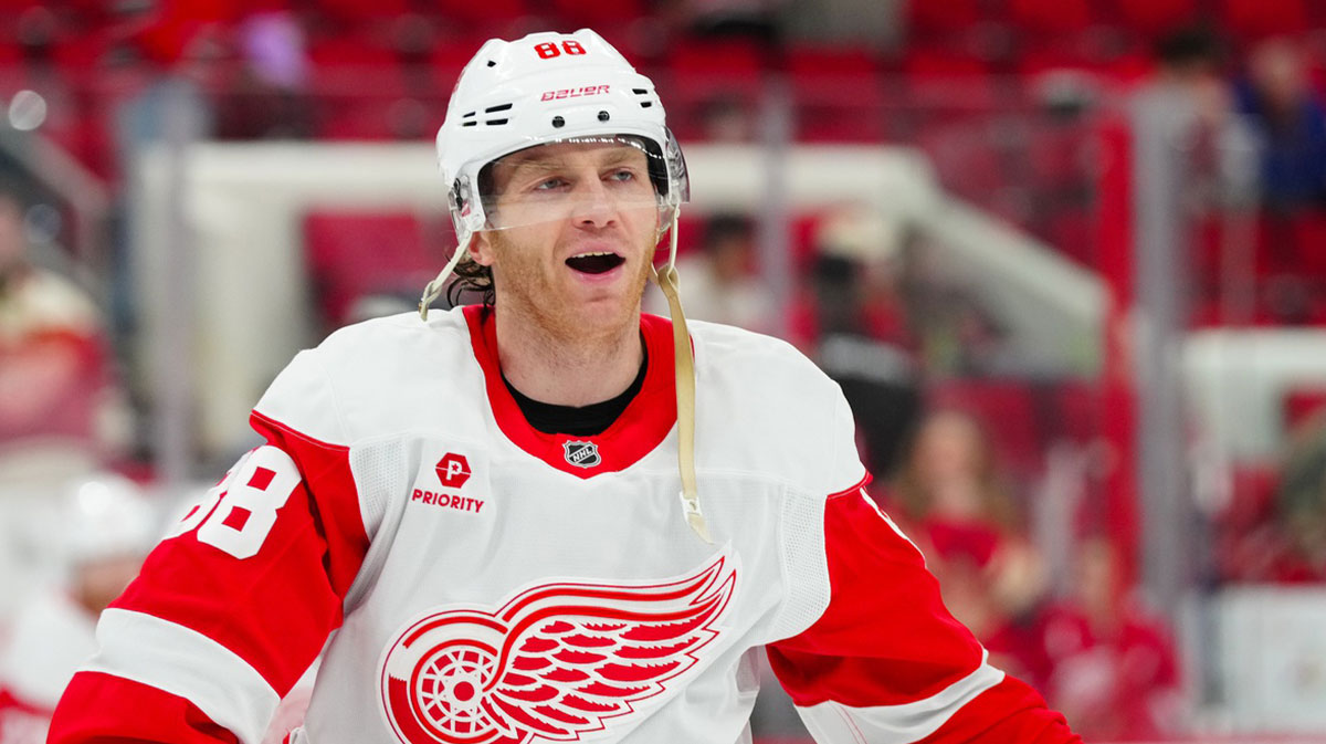 Red Wings honor Patrick Kane with celebratory shirts after 500th goal
