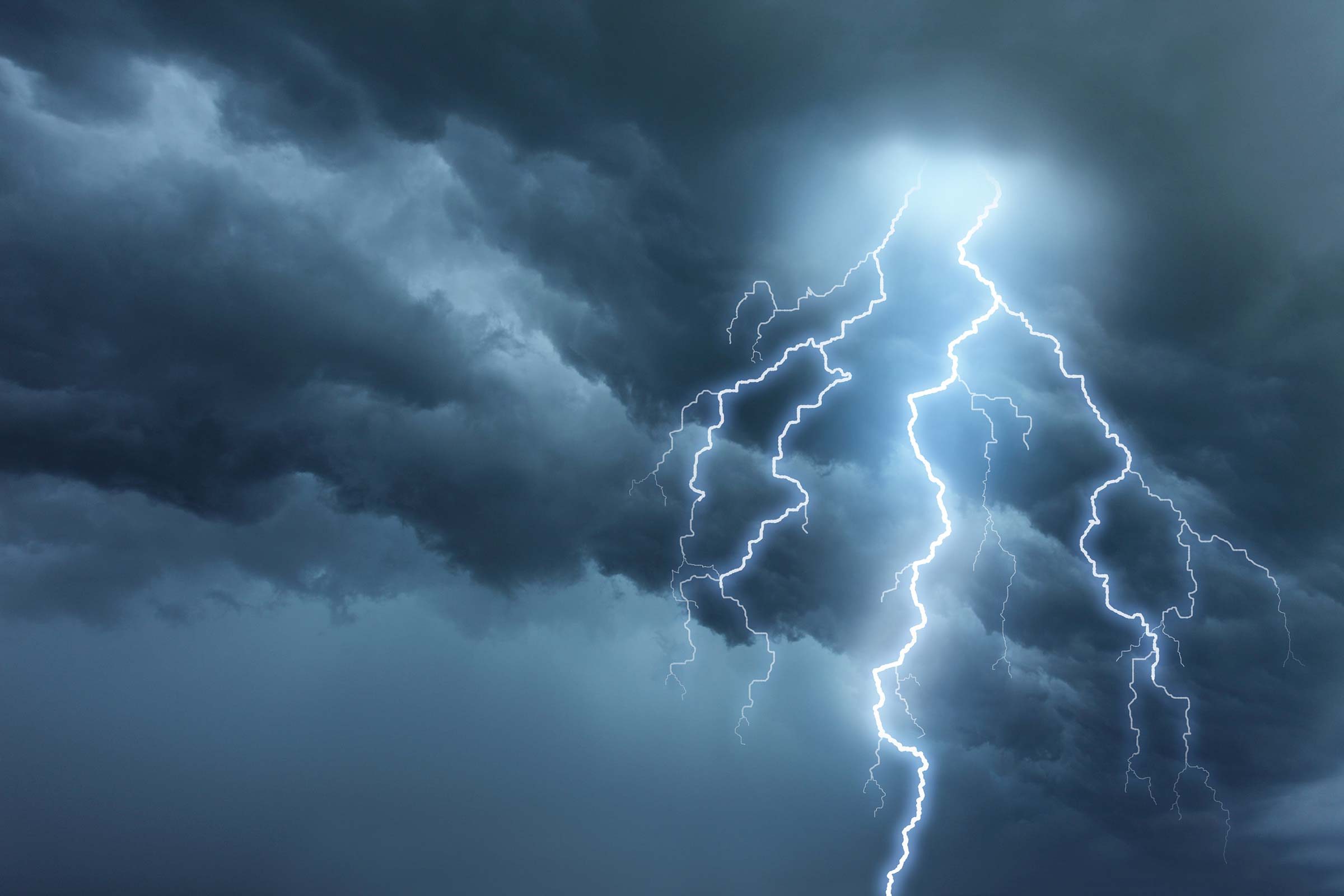 10 Weird Facts About Lightning Strikes