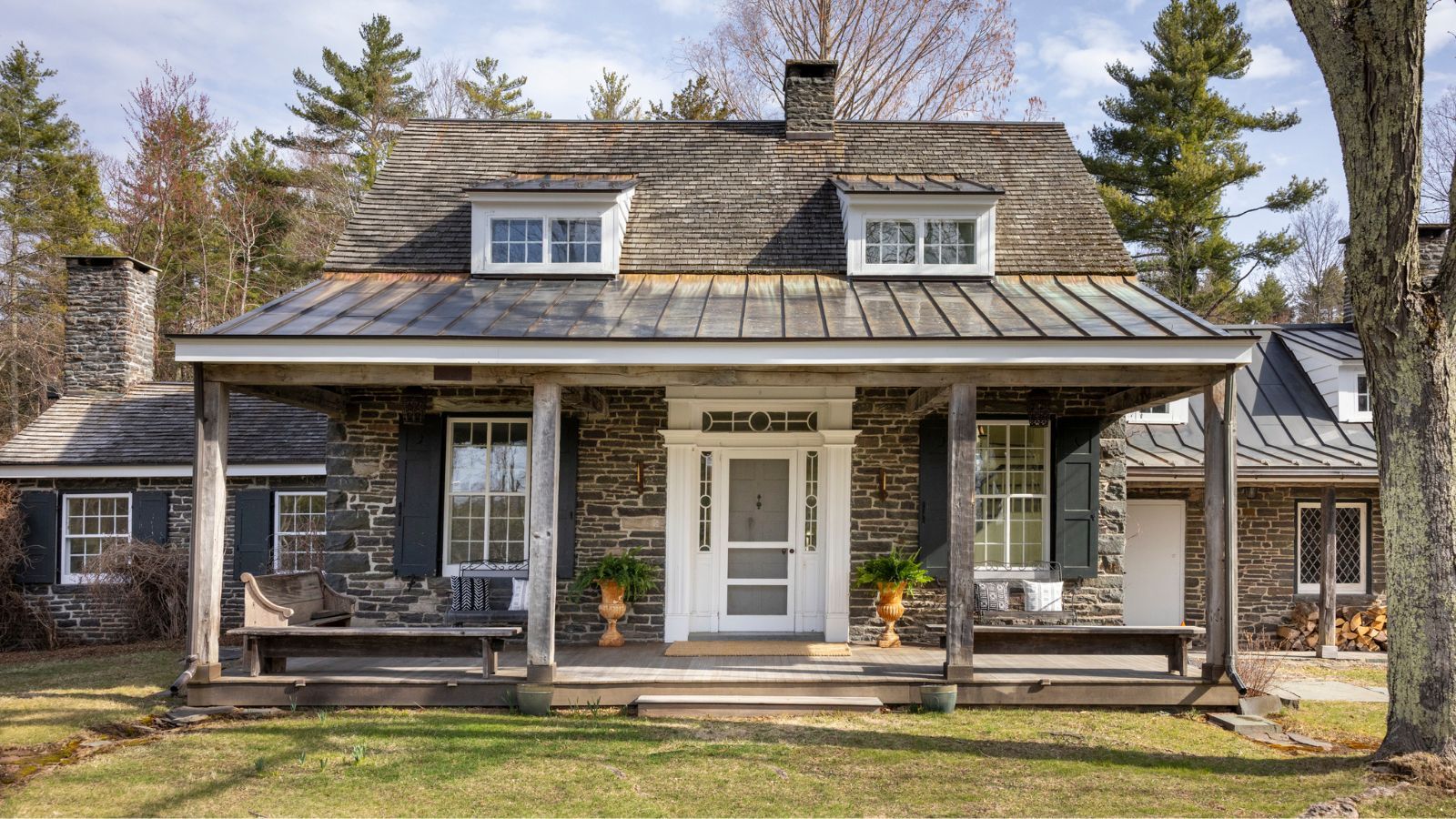 A French country-style Woodstock home, which hosted Bob Dylan, Janis ...