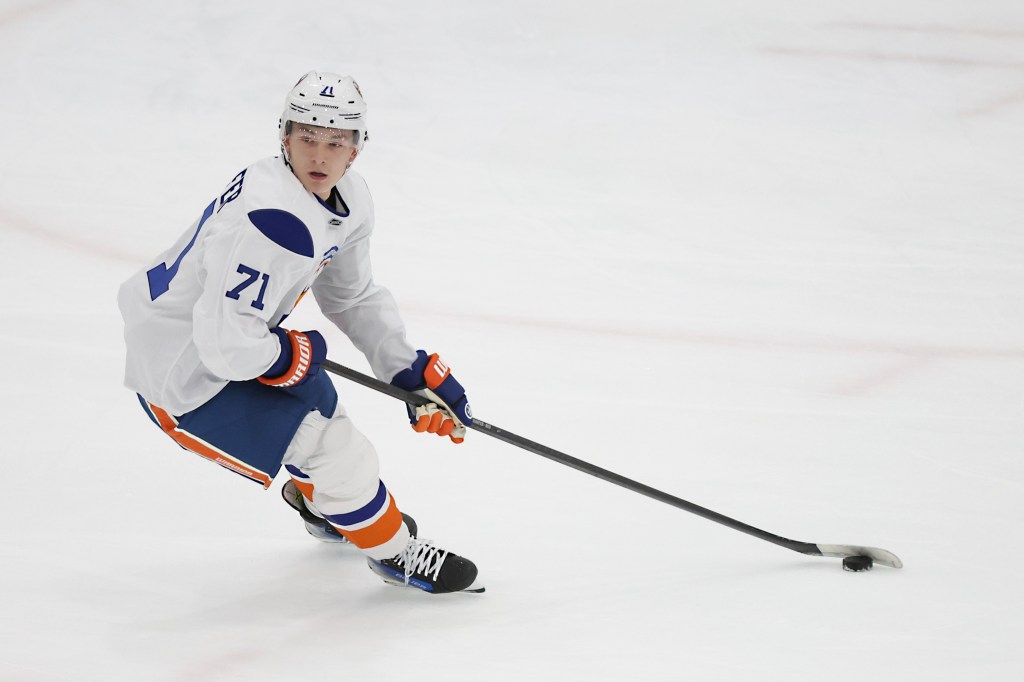 Matthew Schaefer makes his Islanders intentions clear after NHL draft ...