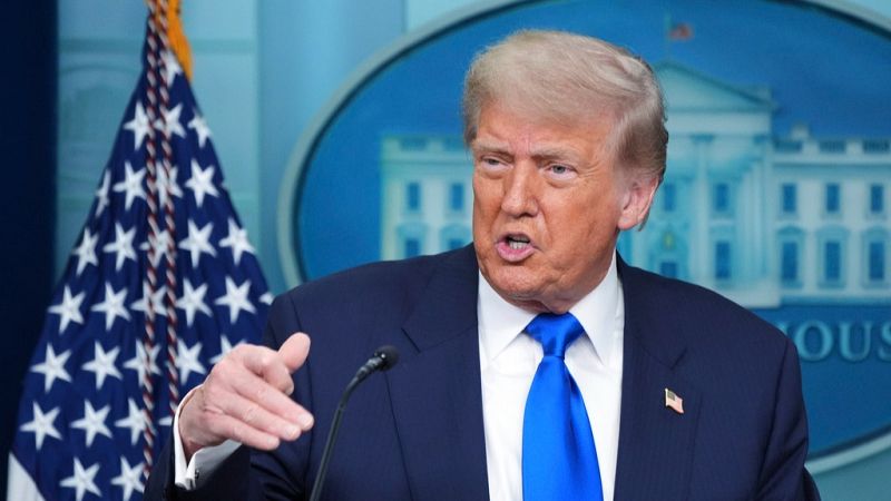 Donald Trump signs executive order lifting US sanctions on Syria