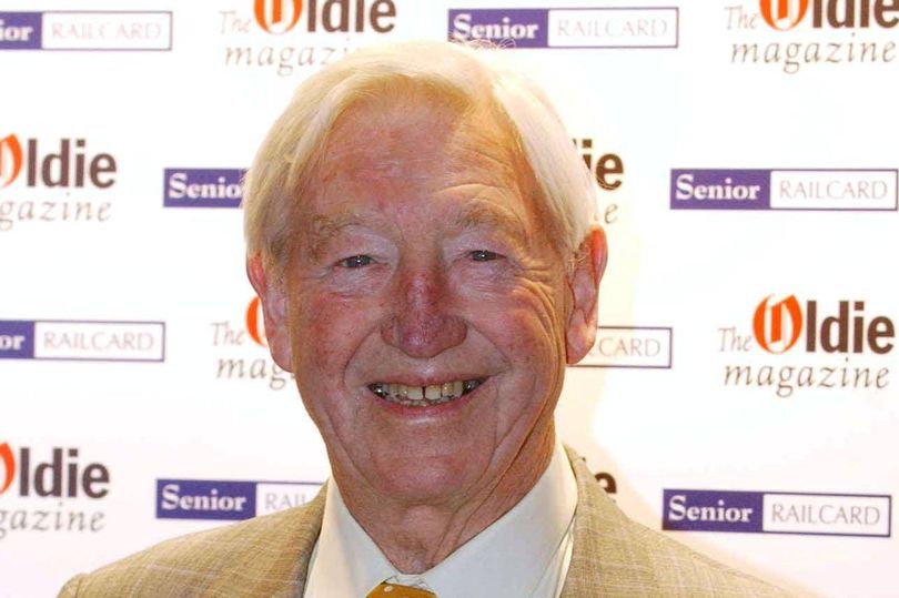 Tributes paid as journalist and TV presenter Sandy Gall dies aged 97