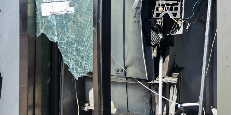 Θεσσαλονίκη: Φθορές από φωτιά σε ΑΤΜ τράπεζας
