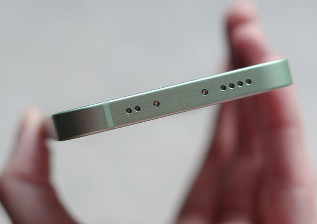 What To Know About A New iPhone That Completely Eliminates A Charging Port