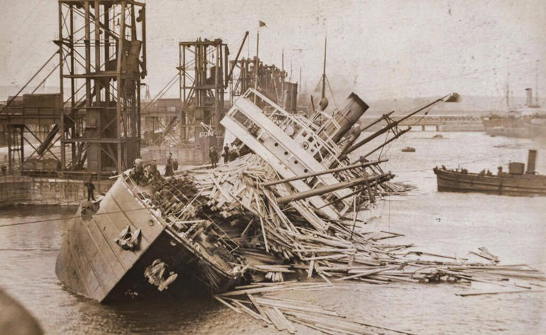 Rare postcards of historic disasters offer fascinating glimpse into ...